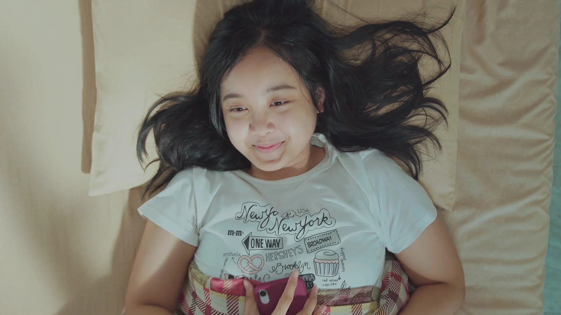 Hold On Little Girl (Indonesia) - fuse-film.com